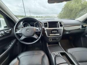 Balts Mercedes-Benz ML 350 2015 Šauļi, ar dzinēja tilpumu 3.50 L un nobraukumu 152 tūkst. km par 15500 €, foto 13 vietnē AUTOMOTO.COM.LV