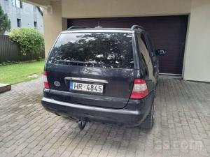Black Mercedes-Benz ml-400 2002 in Riga, with an engine capacity of 4.00 L and mileage of 0 thousand km for 2900 €, photo  on AUTOMOTO.COM.LV