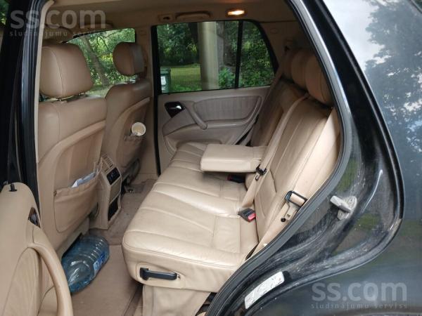 Melns Mercedes-Benz ml-400 2002 Rīga, ar dzinēja tilpumu 4.00 L un nobraukumu 0 tūkst. km par 2900 €, foto 4 vietnē AUTOMOTO.COM.LV