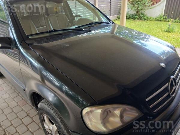 Melns Mercedes-Benz ml-400 2002 Rīga, ar dzinēja tilpumu 4.00 L un nobraukumu 0 tūkst. km par 2900 €, foto 7 vietnē AUTOMOTO.COM.LV