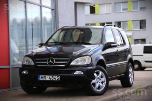 Черный Мерседес МЛ 400 2002 в Рига, объемом двигателя 4.00 л и пробегом 400 тыс. км за 1995 €, фото  на AUTOMOTO.COM.LV