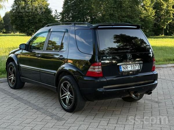 Black Mercedes-Benz ml-400 2003 in Riga, with an engine capacity of 4.00 L and mileage of 0 thousand km for 1990 €, photo 4 on AUTOMOTO.COM.LV