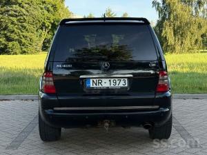 Black Mercedes-Benz ml-400 2003 in Riga, with an engine capacity of 4.00 L and mileage of 0 thousand km for 1990 €, photo 8 on AUTOMOTO.COM.LV