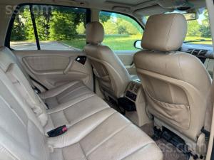 Black Mercedes-Benz ml-400 2003 in Riga, with an engine capacity of 4.00 L and mileage of 0 thousand km for 1990 €, photo 12 on AUTOMOTO.COM.LV