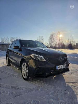 Melns Mercedes-Benz ml-400 2015 Viļņa, ar dzinēja tilpumu 0.35 L un nobraukumu 131 tūkst. km par 20000 €, foto 25 vietnē AUTOMOTO.COM.LV