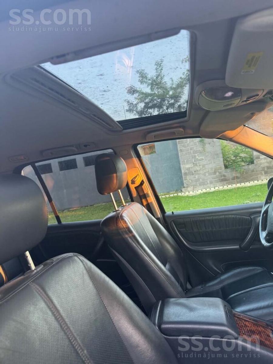 Zils Mercedes-Benz ml-400 2004 Jelgava, ar dzinēja tilpumu 4.00 L un nobraukumu 275 tūkst. km par 1250 €, foto 7 vietnē AUTOMOTO.COM.LV