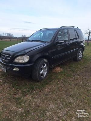 Mercedes-Benz ml-400 2002 in Zarasai, with an engine capacity of 4.00 L and mileage of 370 thousand km for 1500 €, photo  on AUTOMOTO.COM.LV
