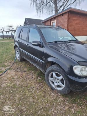 Mercedes-Benz ml-400 2002 Zarasai, ar dzinēja tilpumu 4.00 L un nobraukumu 370 tūkst. km par 1500 €, foto 6 vietnē AUTOMOTO.COM.LV