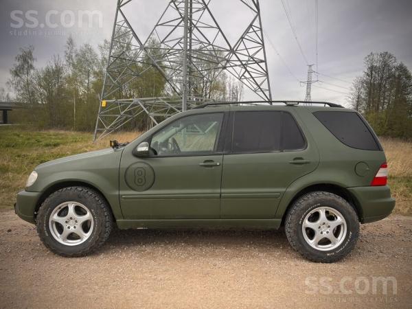 Green Mercedes-Benz ml-400 2002 in Riga, with an engine capacity of 4.00 L and mileage of 395 thousand km for 3200 €, photo 2 on AUTOMOTO.COM.LV