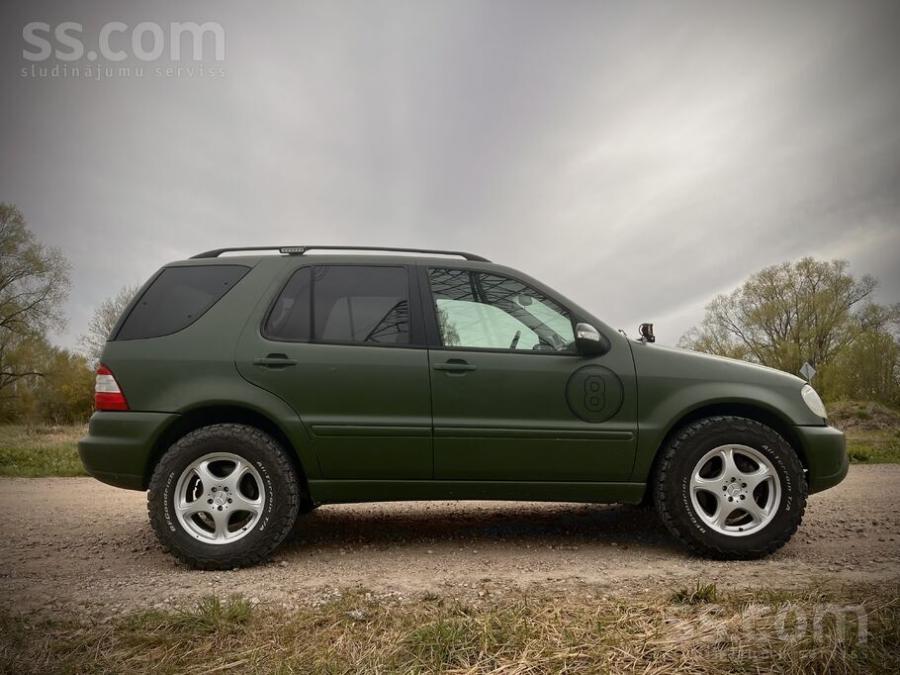 Zaļš Mercedes-Benz ml-400 2002 Rīga, ar dzinēja tilpumu 4.00 L un nobraukumu 395 tūkst. km par 3200 €, foto 5 vietnē AUTOMOTO.COM.LV