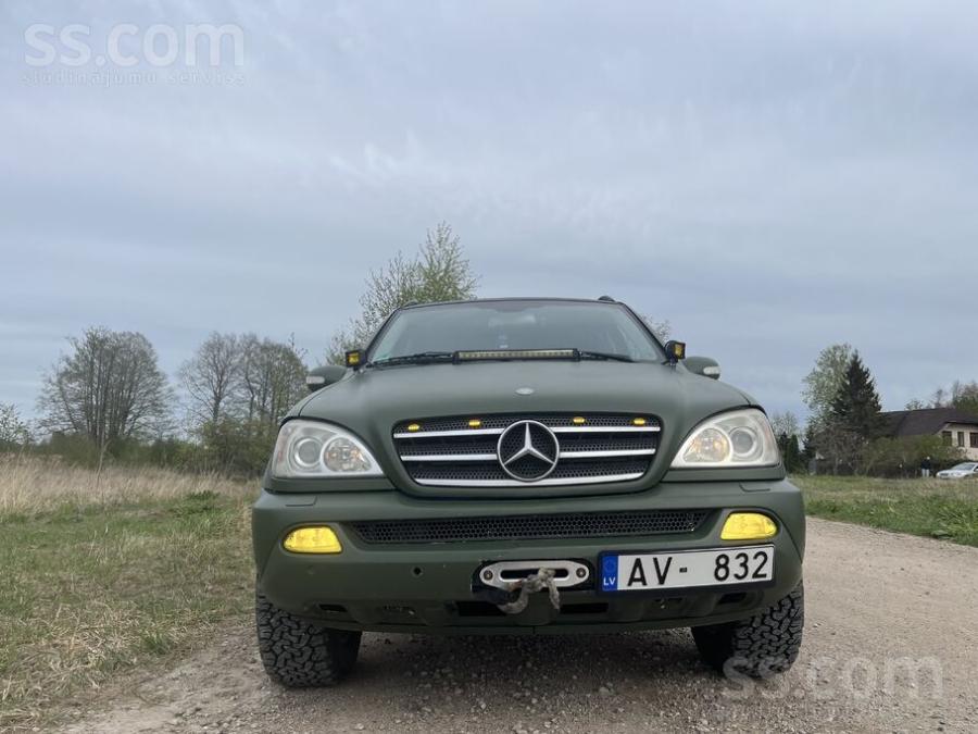 Zaļš Mercedes-Benz ml-400 2002 Rīga, ar dzinēja tilpumu 4.00 L un nobraukumu 395 tūkst. km par 3200 €, foto 6 vietnē AUTOMOTO.COM.LV