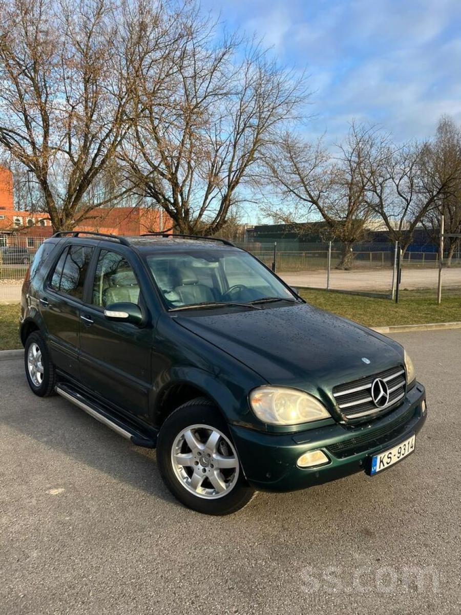 Zaļš Mercedes-Benz ml-400 2004 Rīga, ar dzinēja tilpumu 4.00 L un nobraukumu 338 tūkst. km par 1750 €, foto 1 vietnē AUTOMOTO.COM.LV