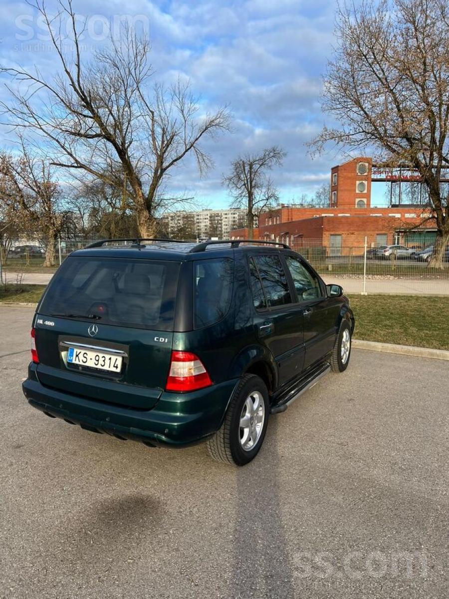 Zaļš Mercedes-Benz ml-400 2004 Rīga, ar dzinēja tilpumu 4.00 L un nobraukumu 338 tūkst. km par 1750 €, foto 4 vietnē AUTOMOTO.COM.LV