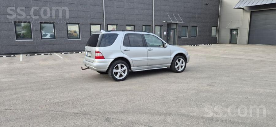 Pelēks Mercedes-Benz ml-400 2003 Rīga, ar dzinēja tilpumu 4.00 L un nobraukumu 400 tūkst. km par 3890 €, foto 12 vietnē AUTOMOTO.COM.LV