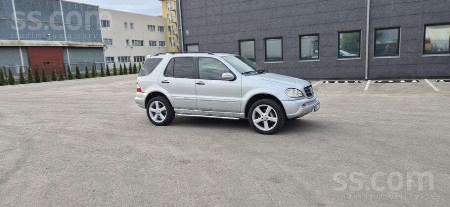 Pelēks Mercedes-Benz ml-400 2003 Rīga, ar dzinēja tilpumu 4.00 L un nobraukumu 400 tūkst. km par 3890 €, foto 13 vietnē AUTOMOTO.COM.LV