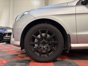 Grey Mercedes-Benz ml-400 2015 in Vilnius, with an engine capacity of 3.00 L and mileage of 164 thousand km for 18200 €, photo 10 on AUTOMOTO.COM.LV