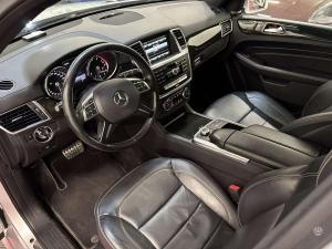 Grey Mercedes-Benz ml-400 2015 in Vilnius, with an engine capacity of 3.00 L and mileage of 164 thousand km for 18200 €, photo 12 on AUTOMOTO.COM.LV