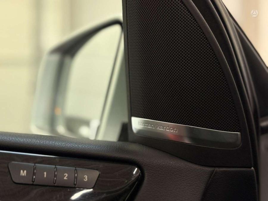 Grey Mercedes-Benz ml-400 2015 in Vilnius, with an engine capacity of 3.00 L and mileage of 164 thousand km for 18200 €, photo 15 on AUTOMOTO.COM.LV