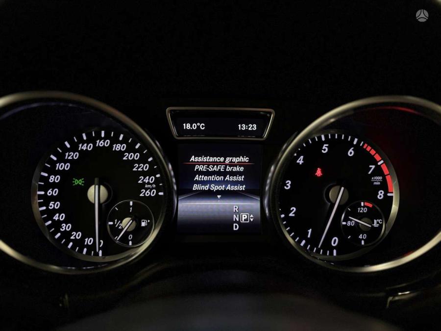 Grey Mercedes-Benz ml-400 2015 in Vilnius, with an engine capacity of 3.00 L and mileage of 164 thousand km for 18200 €, photo 24 on AUTOMOTO.COM.LV
