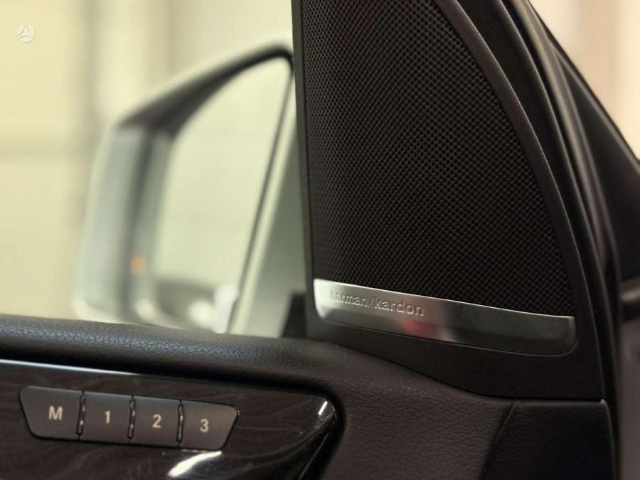 Pelēks Mercedes-Benz ml-400 2015 Viļņa, ar dzinēja tilpumu 3.00 L un nobraukumu 164 tūkst. km par 17790 €, foto 15 vietnē AUTOMOTO.COM.LV