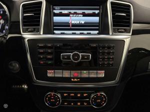 Pelēks Mercedes-Benz ml-400 2015 Viļņa, ar dzinēja tilpumu 3.00 L un nobraukumu 164 tūkst. km par 17790 €, foto 28 vietnē AUTOMOTO.COM.LV