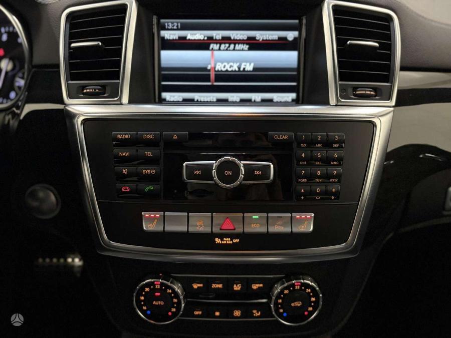 Pelēks Mercedes-Benz ml-400 2015 Viļņa, ar dzinēja tilpumu 3.00 L un nobraukumu 164 tūkst. km par 17790 €, foto 28 vietnē AUTOMOTO.COM.LV