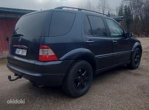 Mercedes-Benz ml-400 2003 Jegeva, ar dzinēja tilpumu 4.00 L un nobraukumu 256 tūkst. km par 3000 €, foto 3 vietnē AUTOMOTO.COM.LV