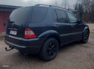 Mercedes-Benz ml-400 2003 Jegeva, ar dzinēja tilpumu 4.00 L un nobraukumu 256 tūkst. km par 3000 €, foto 13 vietnē AUTOMOTO.COM.LV