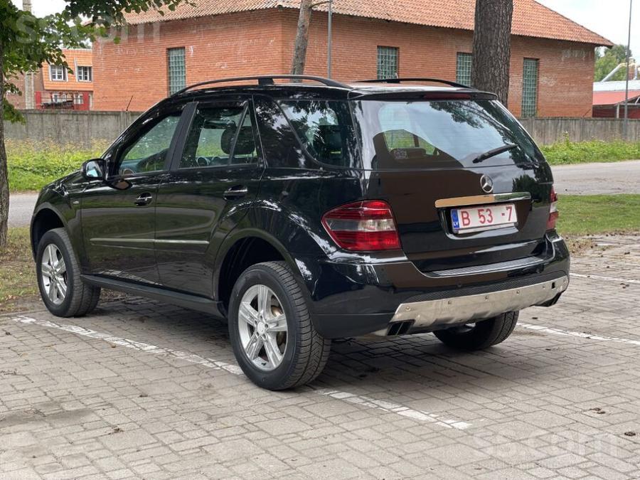 Melns Mercedes-Benz ml-420 2008 Rīga, ar dzinēja tilpumu 3.00 L un nobraukumu 0 tūkst. km par 5200 €, foto 6 vietnē AUTOMOTO.COM.LV