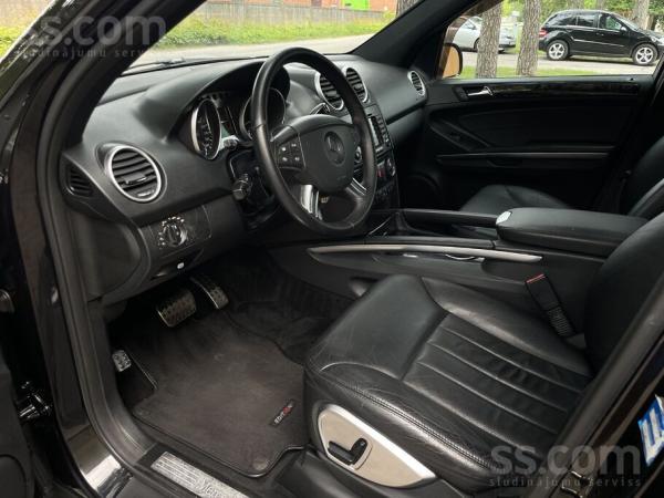 Black Mercedes-Benz ml-420 2008 in Riga, with an engine capacity of 3.00 L and mileage of 0 thousand km for 5200 €, photo 7 on AUTOMOTO.COM.LV