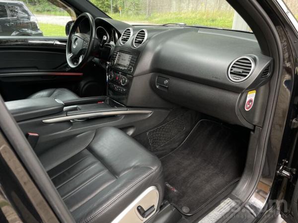 Black Mercedes-Benz ml-420 2008 in Riga, with an engine capacity of 3.00 L and mileage of 0 thousand km for 5200 €, photo 8 on AUTOMOTO.COM.LV
