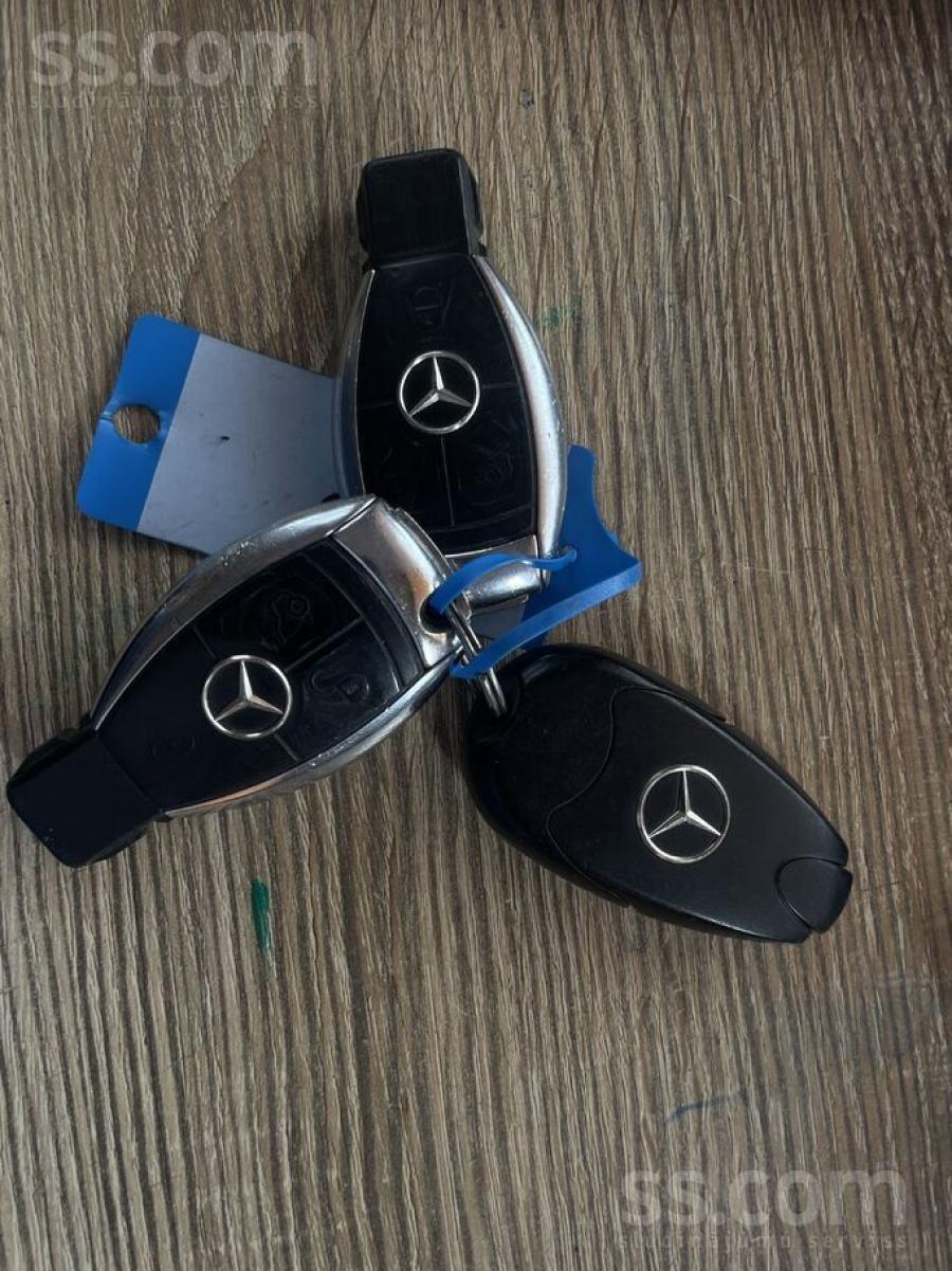 Melns Mercedes-Benz ml-420 2008 Rīga, ar dzinēja tilpumu 3.00 L un nobraukumu 0 tūkst. km par 5200 €, foto 17 vietnē AUTOMOTO.COM.LV