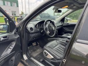 Brūns Mercedes-Benz ml-420 2007 Plungė, ar dzinēja tilpumu 4.00 L un nobraukumu 325 tūkst. km par 4500 €, foto 10 vietnē AUTOMOTO.COM.LV