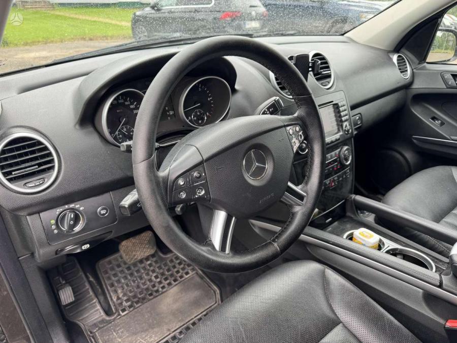 Brūns Mercedes-Benz ml-420 2007 Plungė, ar dzinēja tilpumu 4.00 L un nobraukumu 325 tūkst. km par 4500 €, foto 11 vietnē AUTOMOTO.COM.LV