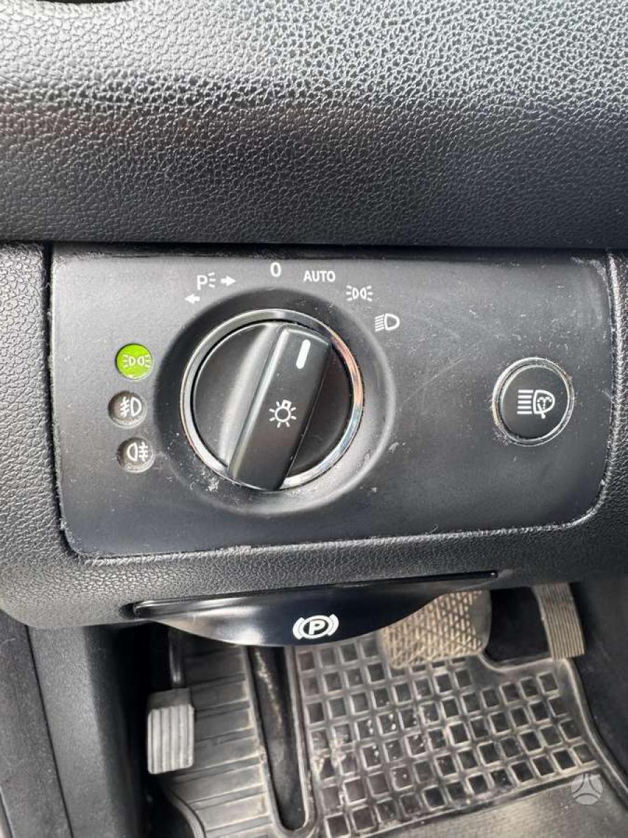 Brūns Mercedes-Benz ml-420 2007 Plungė, ar dzinēja tilpumu 4.00 L un nobraukumu 325 tūkst. km par 4500 €, foto 24 vietnē AUTOMOTO.COM.LV