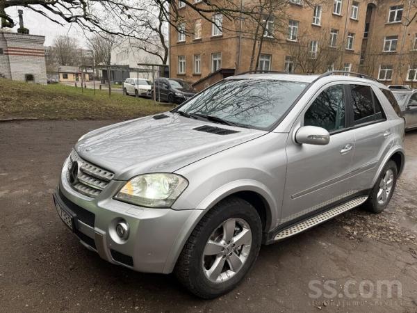 Mercedes-Benz ml-420 2007 in Riga, with an engine capacity of 4.00 L and mileage of 360 thousand km for 6200 €, photo 1 on AUTOMOTO.COM.LV