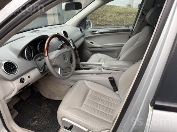 Mercedes-Benz ml-420 2007 Rīga, ar dzinēja tilpumu 4.00 L un nobraukumu 360 tūkst. km par 6200 €, foto 4 vietnē AUTOMOTO.COM.LV