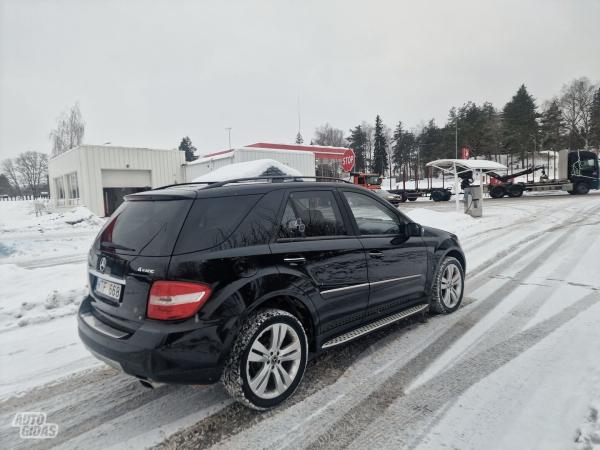 Mercedes-Benz ml-420 2008 Viļņa, ar dzinēja tilpumu 4.20 L un nobraukumu 38 tūkst. km par 3750 €, foto 5 vietnē AUTOMOTO.COM.LV