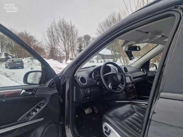 Mercedes-Benz ml-420 2008 Viļņa, ar dzinēja tilpumu 4.20 L un nobraukumu 38 tūkst. km par 3750 €, foto 8 vietnē AUTOMOTO.COM.LV