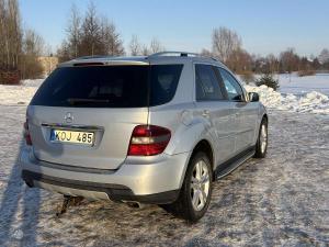 Grey Mercedes-Benz ml-420 2007 in Joniskis, with an engine capacity of 4.00 L and mileage of 330 thousand km for 4150 €, photo 6 on AUTOMOTO.COM.LV