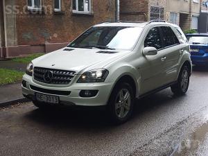 White Mercedes-Benz ml-420 2008 in Riga, with an engine capacity of 4.00 L and mileage of 0 thousand km for 4400 €, photo 1 on AUTOMOTO.COM.LV