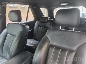 White Mercedes-Benz ml-420 2008 in Riga, with an engine capacity of 4.00 L and mileage of 0 thousand km for 4400 €, photo 18 on AUTOMOTO.COM.LV