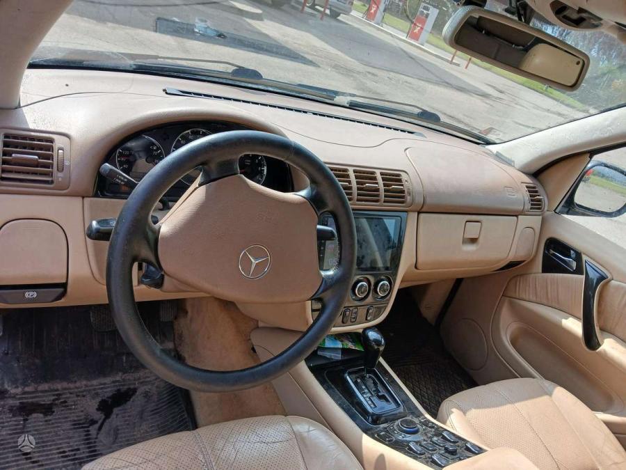 Melns Mercedes-Benz ml-430 1999 Viļņa, ar dzinēja tilpumu 4.30 L un nobraukumu 300 tūkst. km par 1480 €, foto 7 vietnē AUTOMOTO.COM.LV