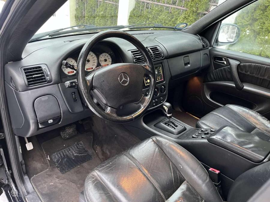 Melns Mercedes-Benz ml-430 2000 Viļņa, ar dzinēja tilpumu 4.27 L un nobraukumu 263 tūkst. km par 3800 €, foto 8 vietnē AUTOMOTO.COM.LV