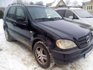 Melns Mercedes-Benz ml-430 2000 Liepāja, ar dzinēja tilpumu 4.30 L un nobraukumu 0 tūkst. km par 1290 €, foto 2 vietnē AUTOMOTO.COM.LV