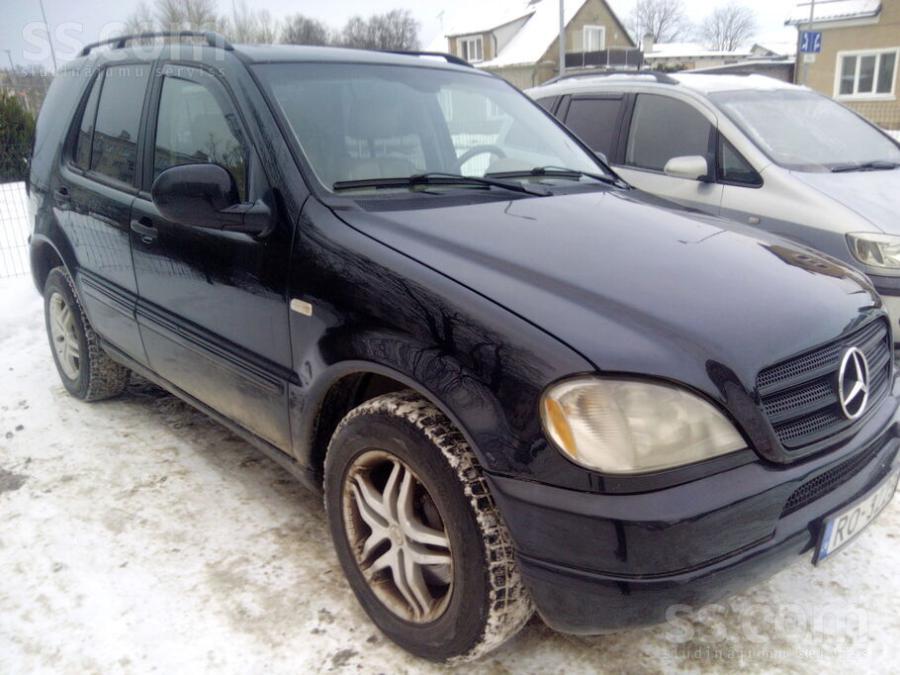 Melns Mercedes-Benz ml-430 2000 Liepāja, ar dzinēja tilpumu 4.30 L un nobraukumu 0 tūkst. km par 1290 €, foto 2 vietnē AUTOMOTO.COM.LV