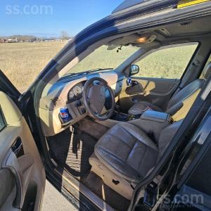 Melns Mercedes-Benz ml-430 2000 Rīga, ar dzinēja tilpumu 4.30 L un nobraukumu 274 tūkst. km par 2350 €, foto 8 vietnē AUTOMOTO.COM.LV