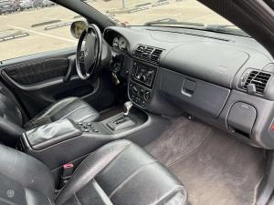 Black Mercedes-Benz ml-430 2000 in Vilnius, with an engine capacity of 4.27 L and mileage of 260 thousand km for 2750 €, photo 12 on AUTOMOTO.COM.LV
