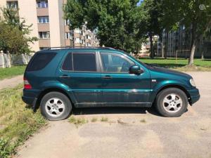 Зеленый Мерседес МЛ 430 1999 в Паневежис, объемом двигателя 4.27 л и пробегом 288 тыс. км за 1450 €, фото 4 на AUTOMOTO.COM.LV