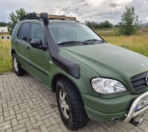 Зеленый Мерседес МЛ 430 2001 в Вильнюс, объемом двигателя 4.27 л и пробегом 345 тыс. км за 8239 €, фото 3 на AUTOMOTO.COM.LV